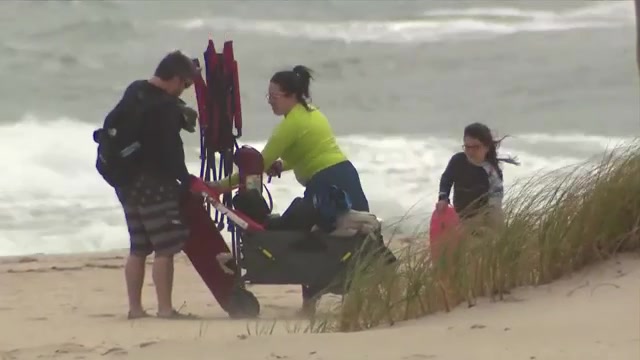 ‘Blow-me-over wind’: Gusty conditions prompt beach warnings across ...