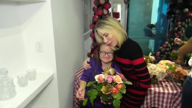 Bouquets and friends: Kickoff Best Buddies bash held in Miami ahead of ...