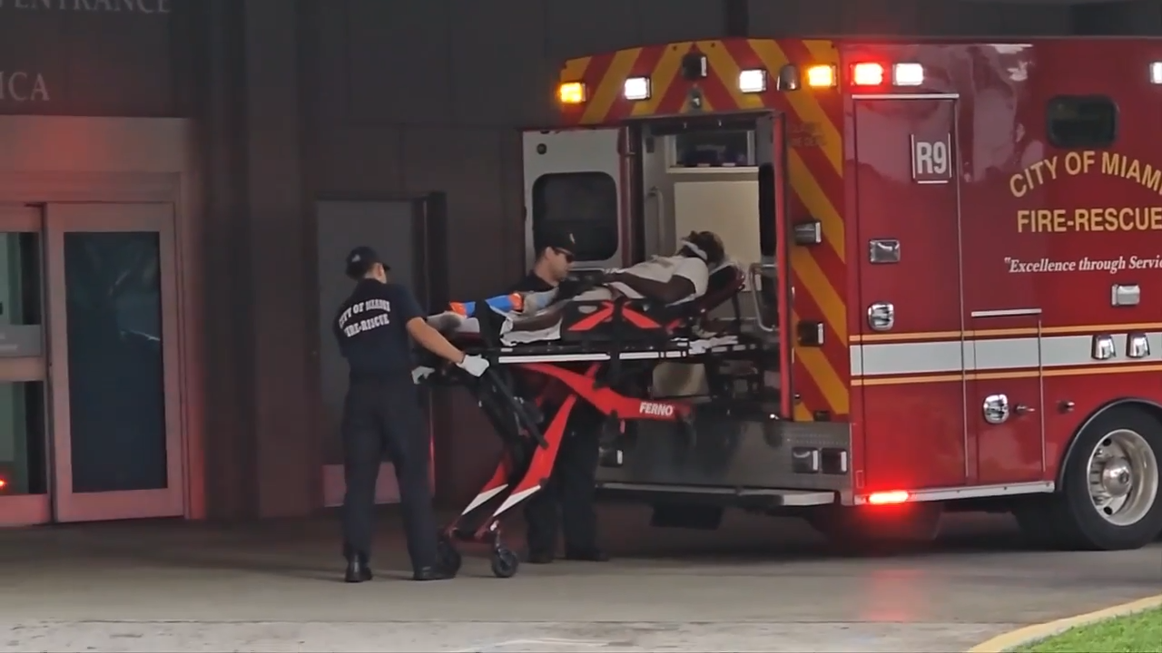 Miami Pedestrian Hospitalized After Getting Struck By Car Wsvn 7news
