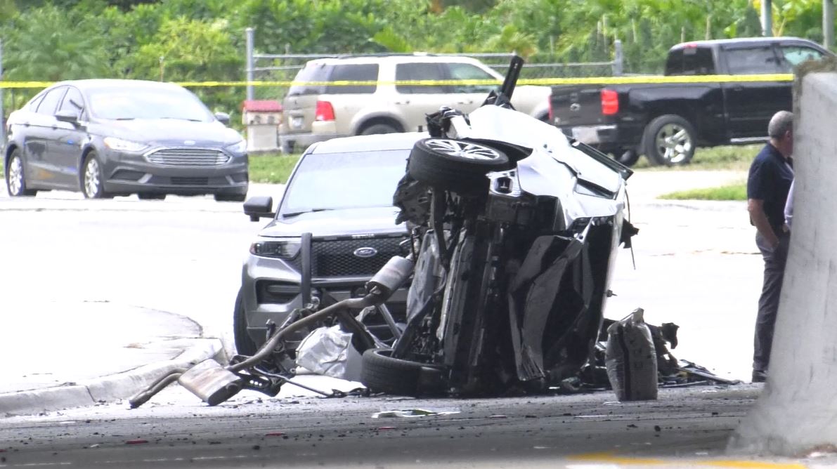 15 Year Old Driver Killed 14 Year Old Passenger Critical In Sw Miami