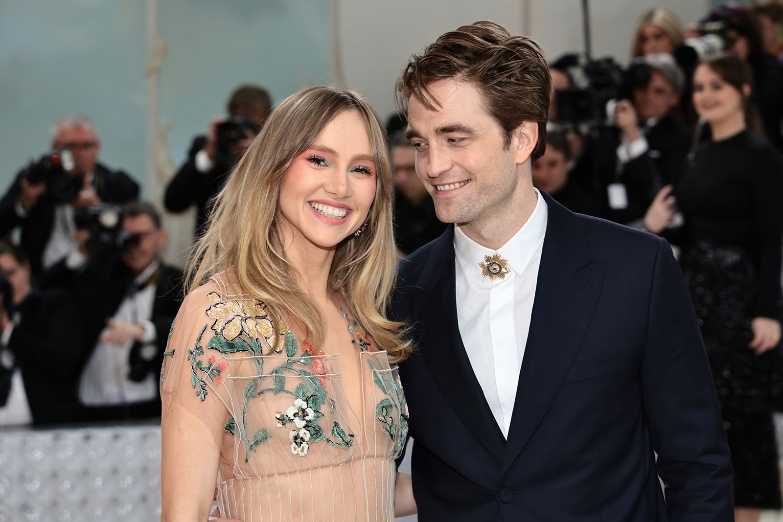 Suki Waterhouse reveals she’s pregnant - WSVN 7News | Miami News ...