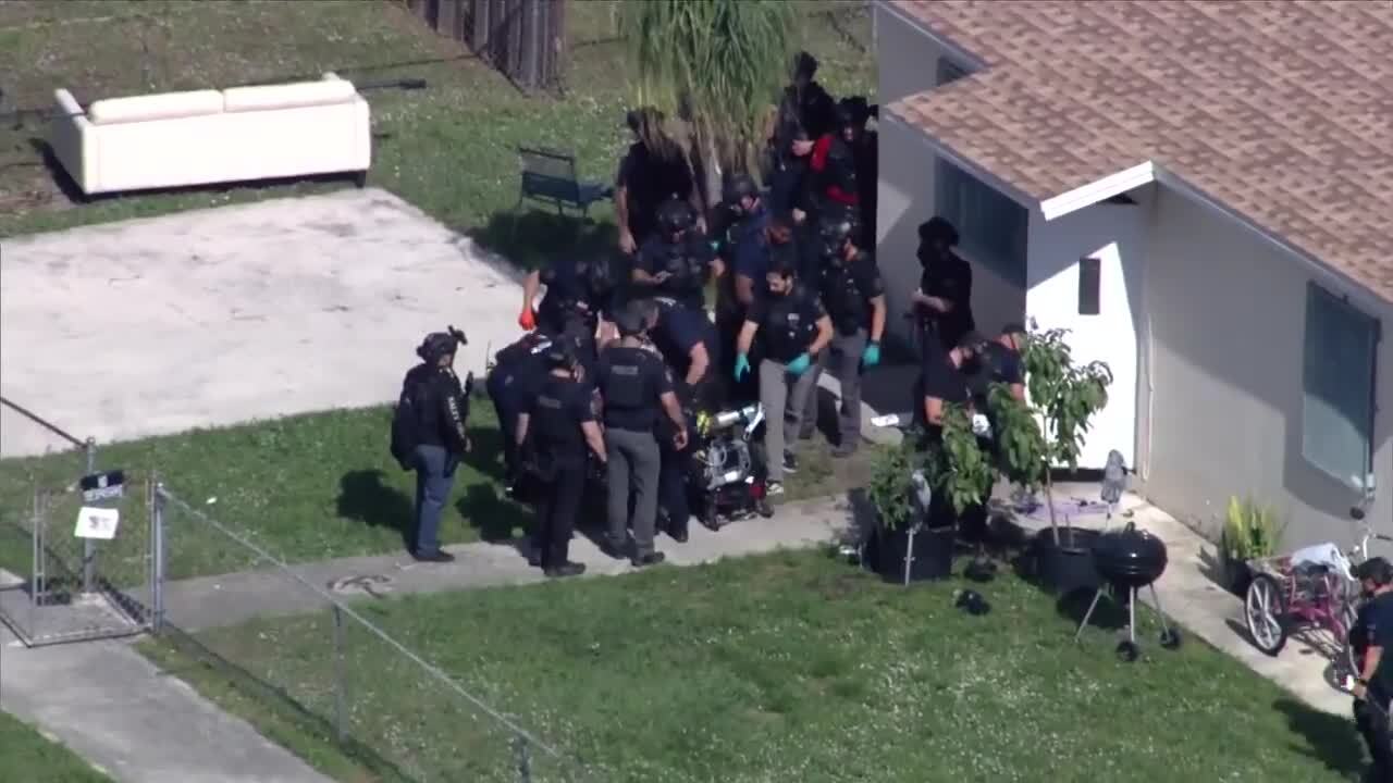 SWAT arrest man barricaded in Fort Lauderdale home after killing dog ...