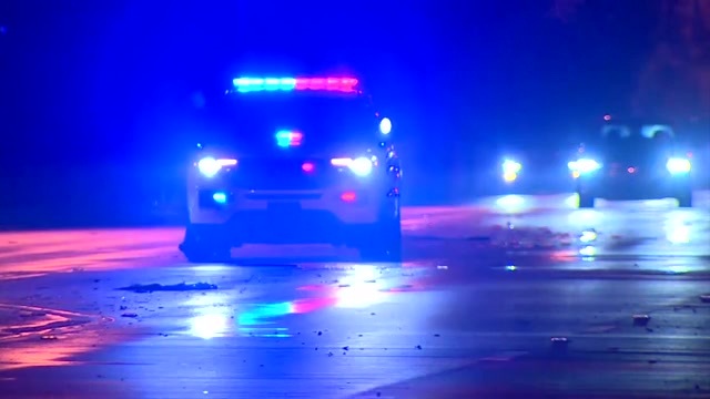 Shots fired at police cruiser responding to armed robbery outside Miami ...