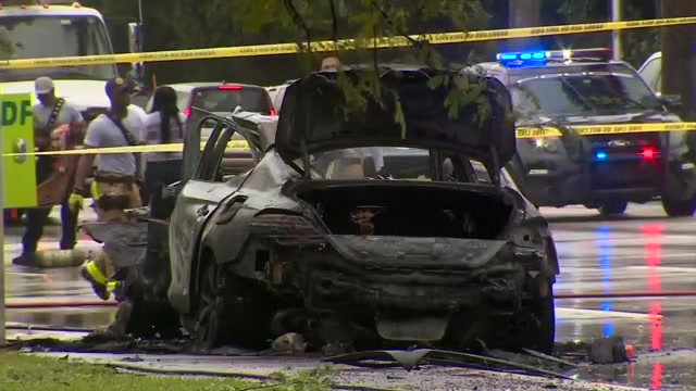 2 killed after car slams into power pole, catches fire in North Miami Beach - WSVN 7News | Miami ...
