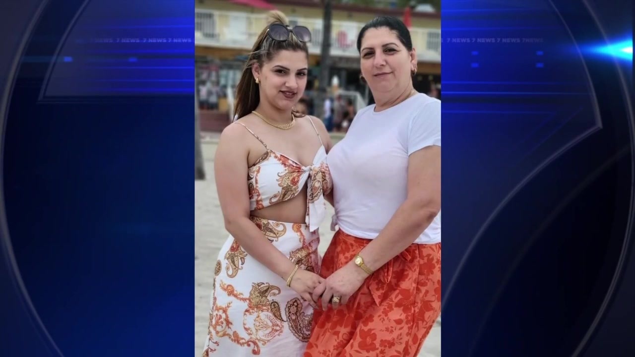 Police Investigating Mother Daughter Killed In Shooting At Apartment