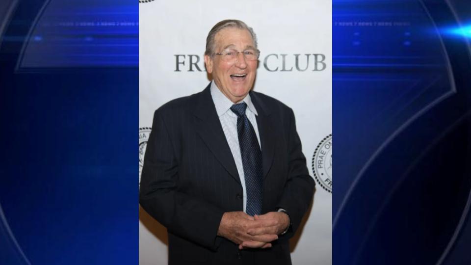 Shecky Greene, legendary standup comic, improv master and lord of Las ...