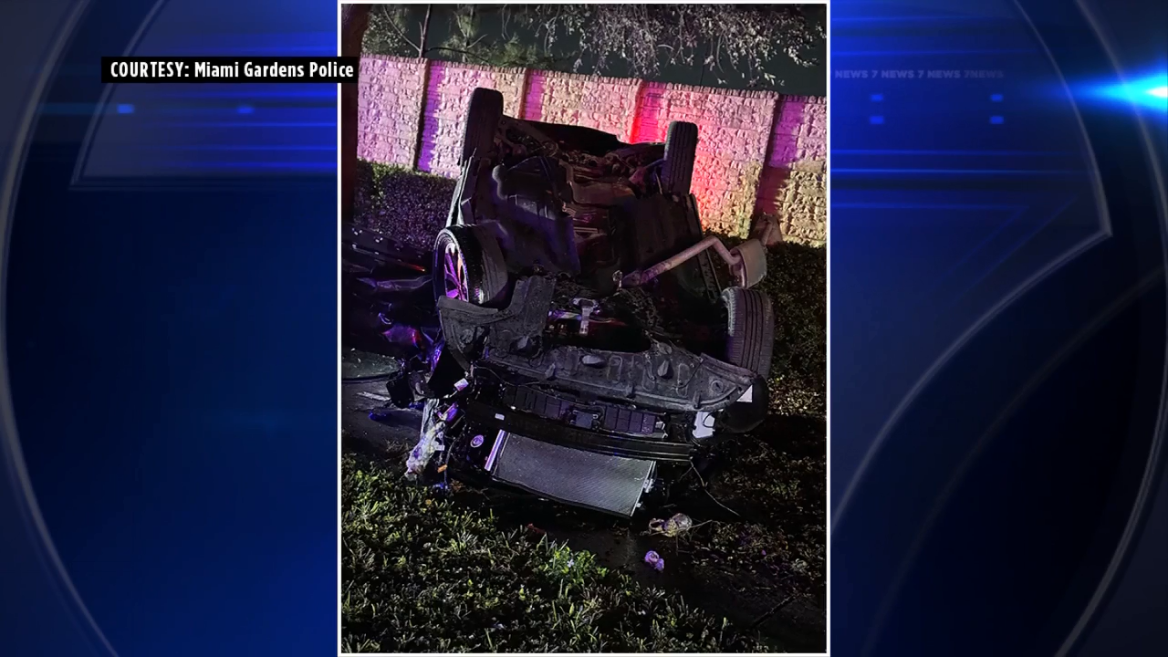 Rollover crash causes power outage in Miami Gardens; investigation ongoing - WSVN 7News | Miami ...