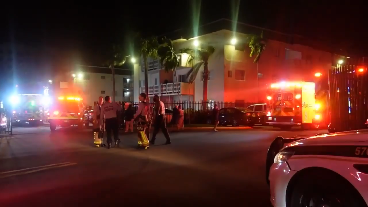MDFR extinguish apartment fire in SW Miami-Dade - WSVN 7News | Miami ...