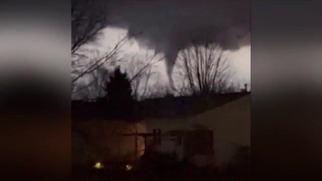 Summer-like conditions with record temperatures lead to first Wisconsin ...