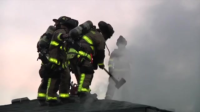 MDFR respond to North Miami apartment fire; 16 displaced - WSVN 7News ...