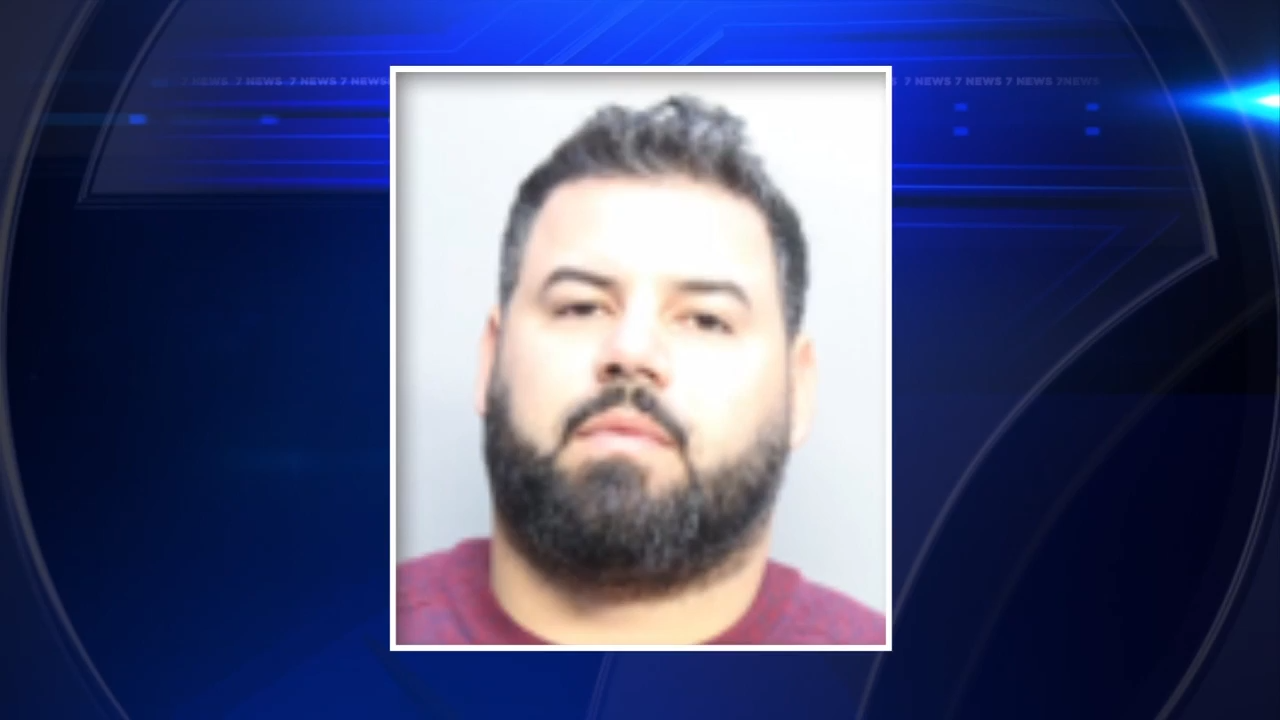 31-year-old man arrested after authorities raid home in SW Miami-Dade ...