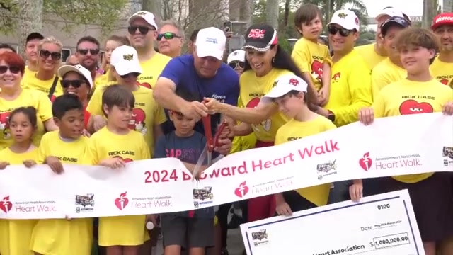 Over 2,000 people take part in Broward Heart Walk in Fort Lauderdale ...