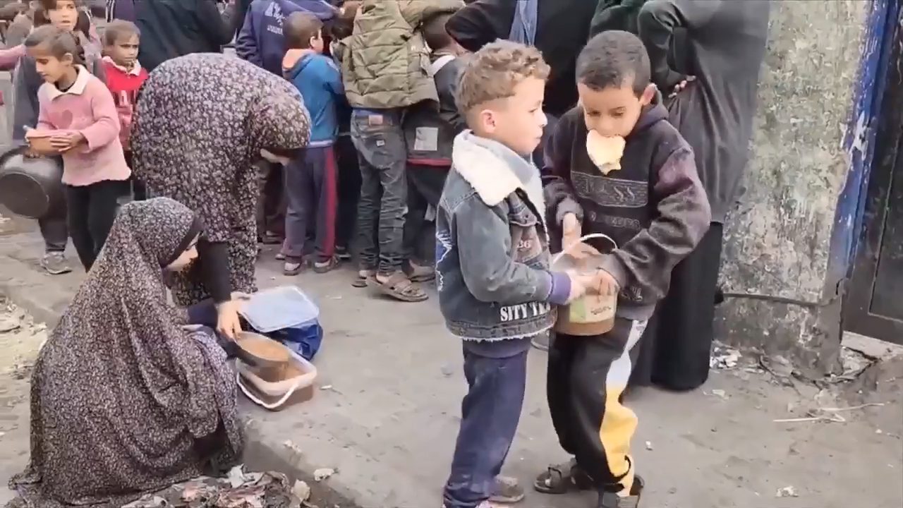 Palestinians in Gaza begin Ramadan with hunger worsening and no end in ...