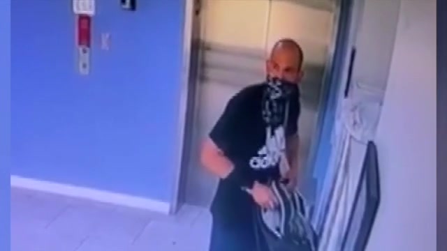 Video shows crook stealing mail at Coconut Grove apartment building ...