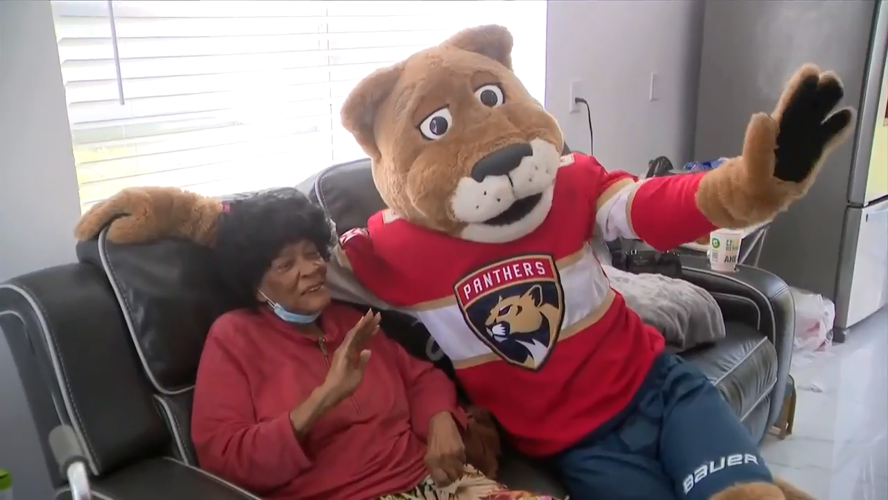 Dania Beach mother receives new AC unit after historic flooding in ...