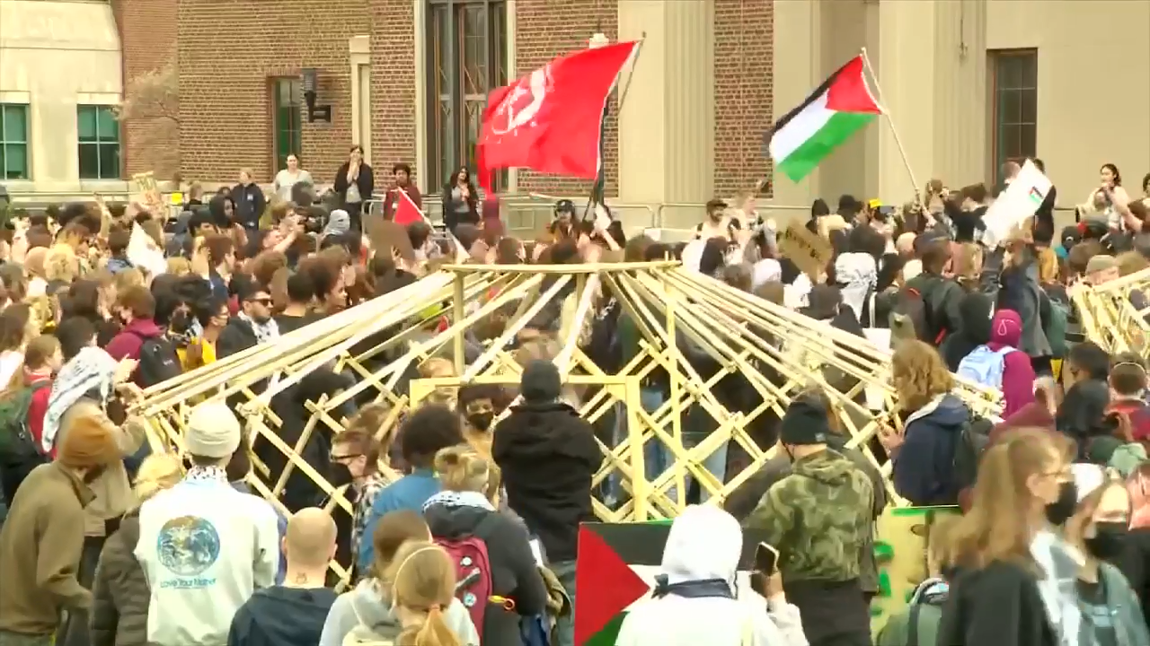 Police tangle with students in Texas and California as wave of campus ...