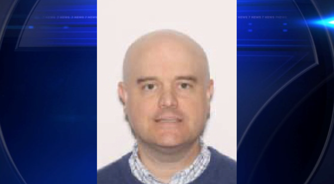 Florida GOP leader apologizes for trashing hotel room and says he’ll ...