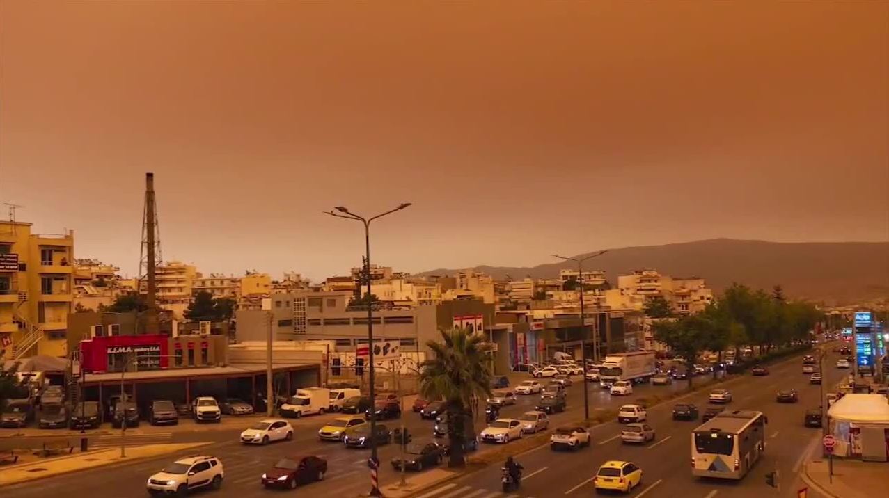 Martian skies over Athens? Greece’s capital turns an orange hue with ...