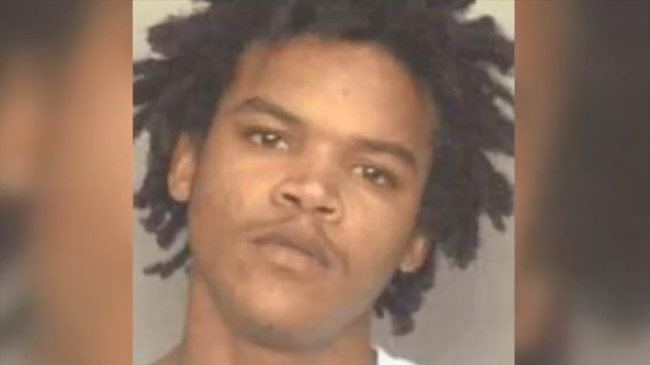 Miami-Dade Police hand out flyers amid investigation into 2007 killing ...