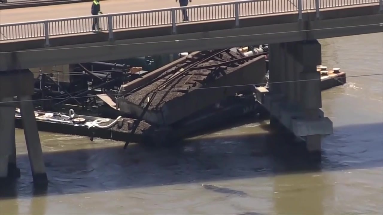 Bridge between Galveston and Pelican Island remains closed after barge ...