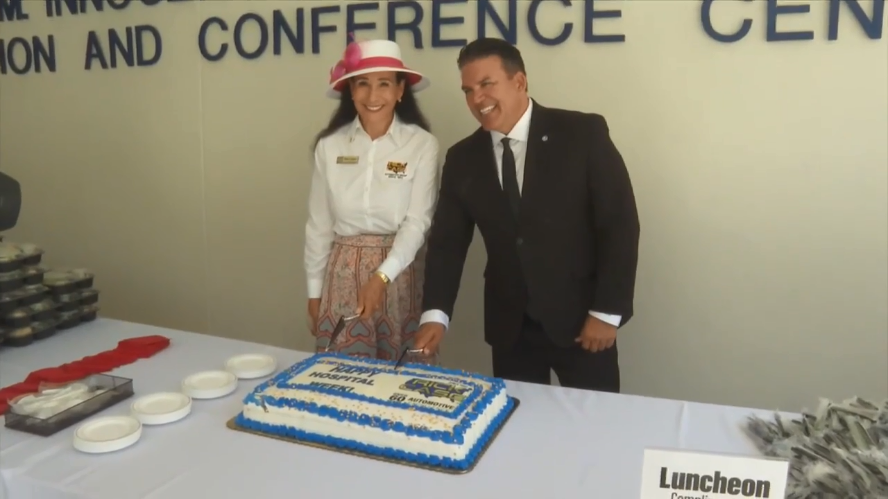Rita Case caters lunch for nurses at Holy Cross Hospital in Fort ...