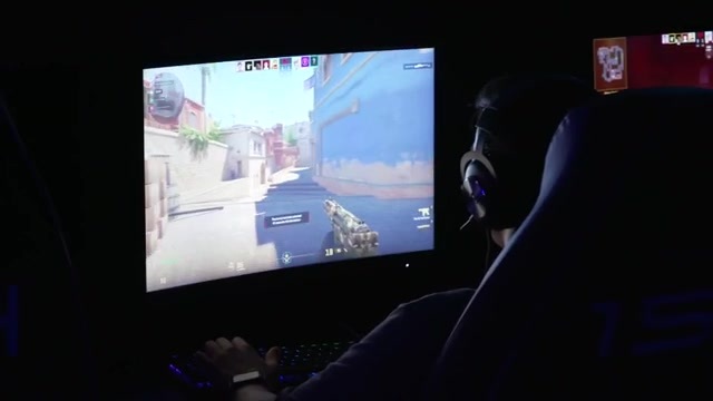 Arcade Cyber Arena in Hollywood gives PC and console lovers a chance to ...