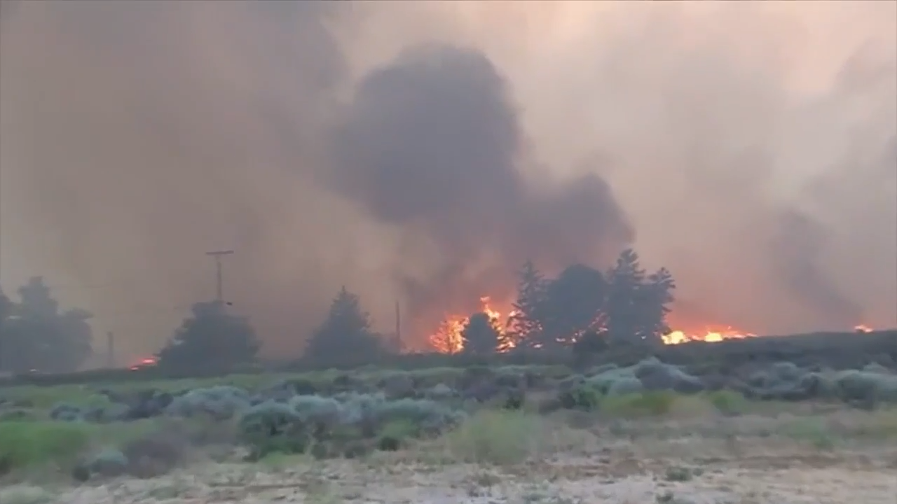 Southern New Mexico wildfire leads to evacuation of village of 7,000 ...