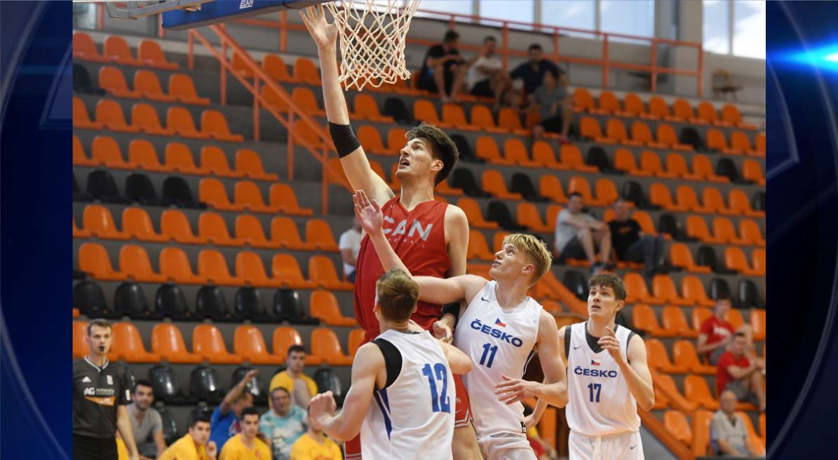 At 7’9″, he’s about to become the tallest college basketball player ...