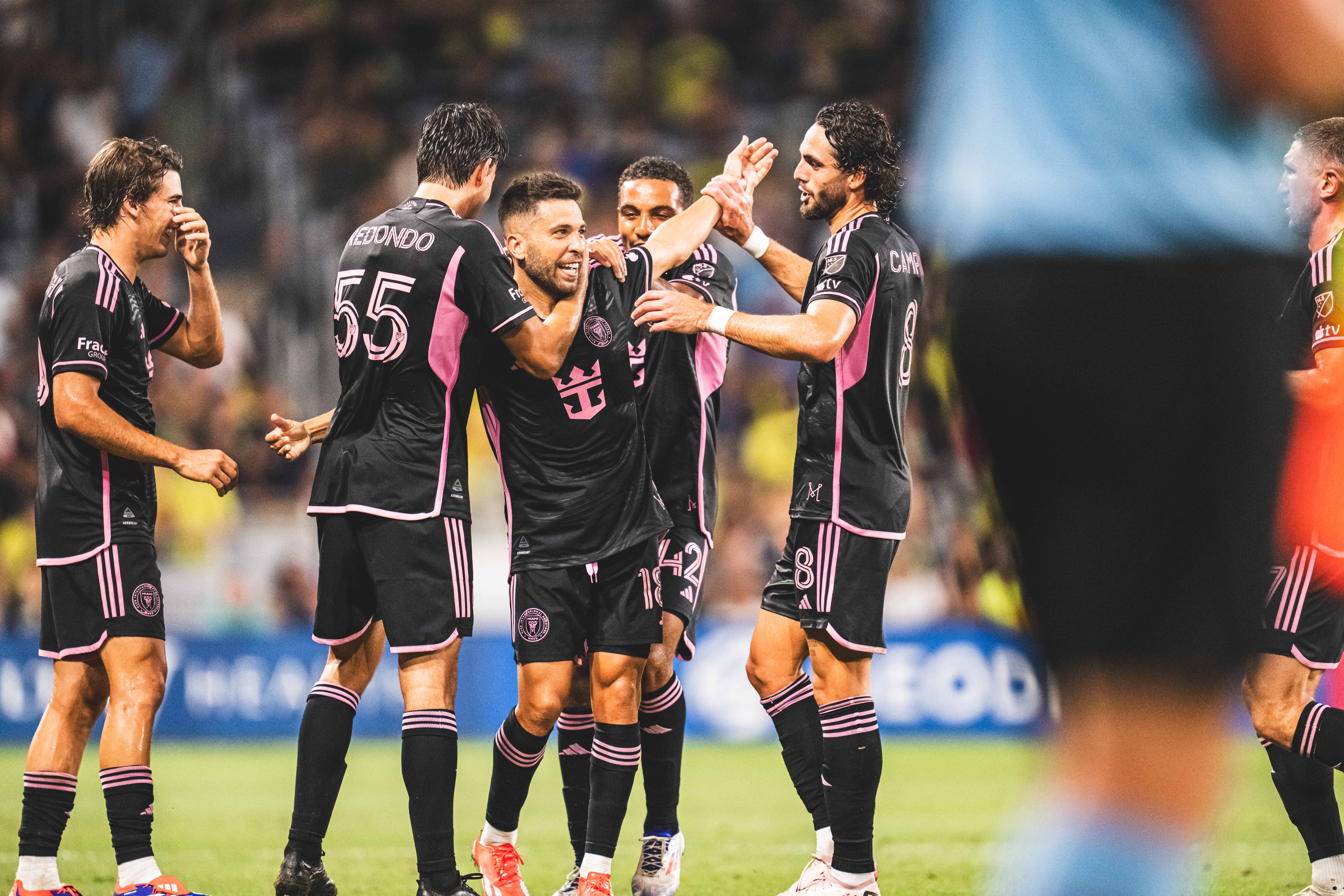 Defenders Ian Fray, Jordi Alba spark Inter Miami to 2-1 victory over ...