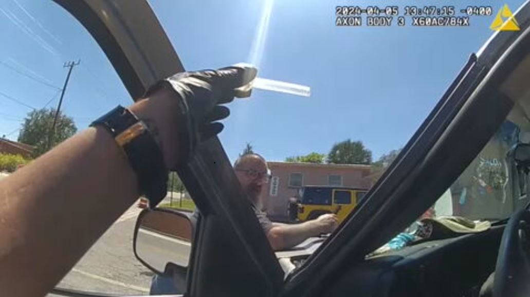 Bodycam video shows pipe bomb exploding in deputy’s face during traffic ...