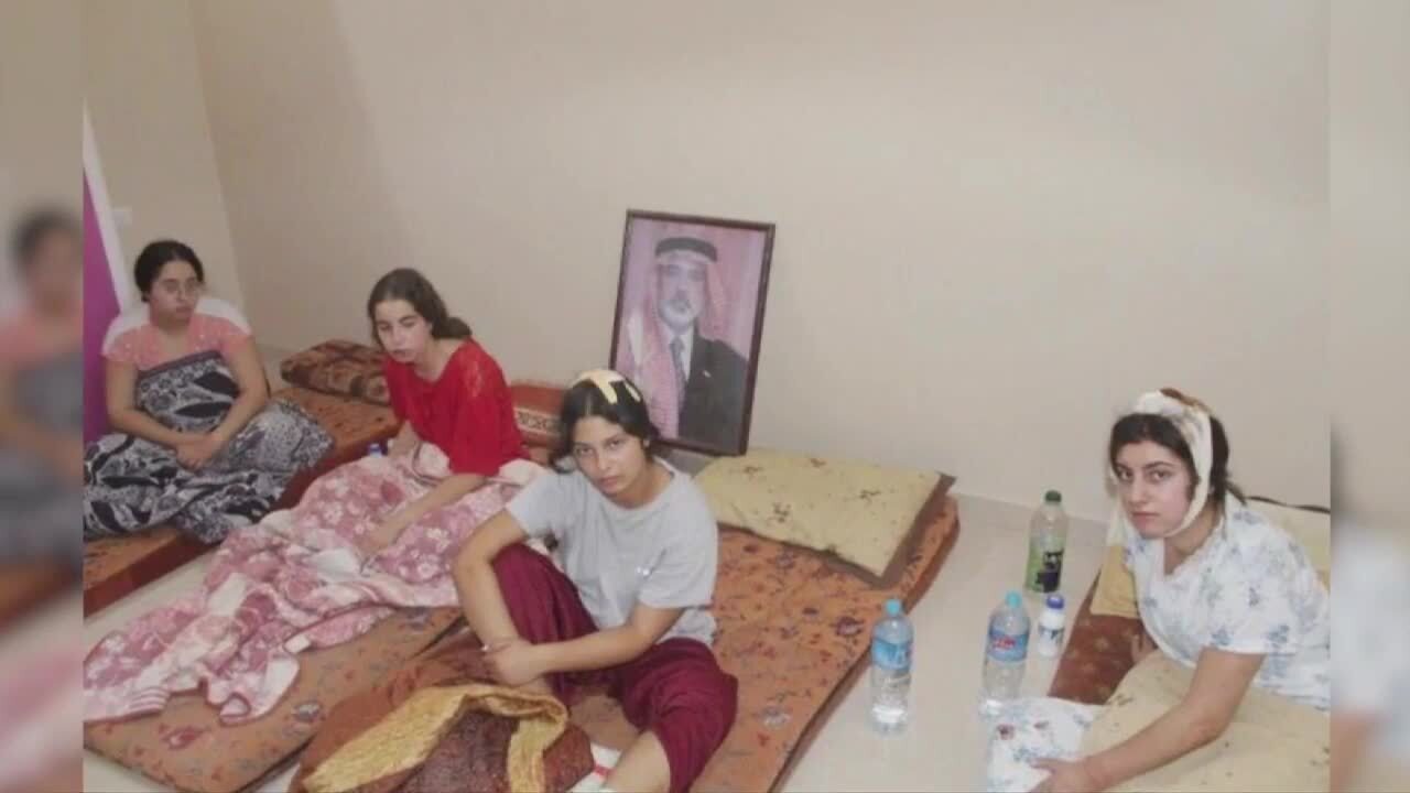 Families release photos of five female Israeli soldiers from their ...