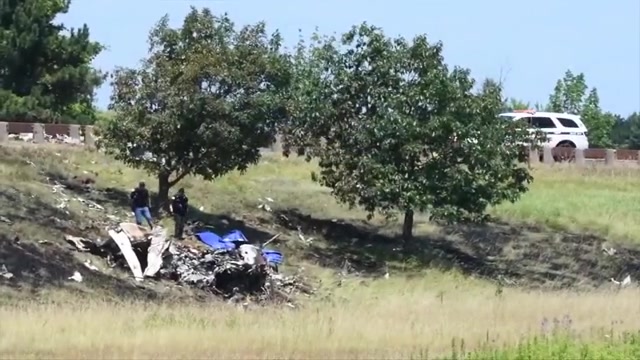 Authorities ID pilot who died in crash after releasing skydivers near ...