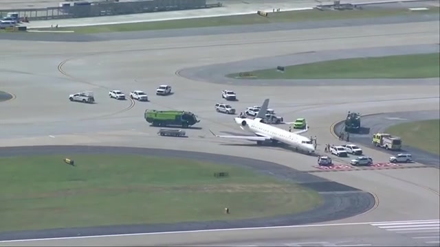 Two Delta planes collide on an Atlanta taxiway, knocking the tail off one - WSVN 7News | Miami ...