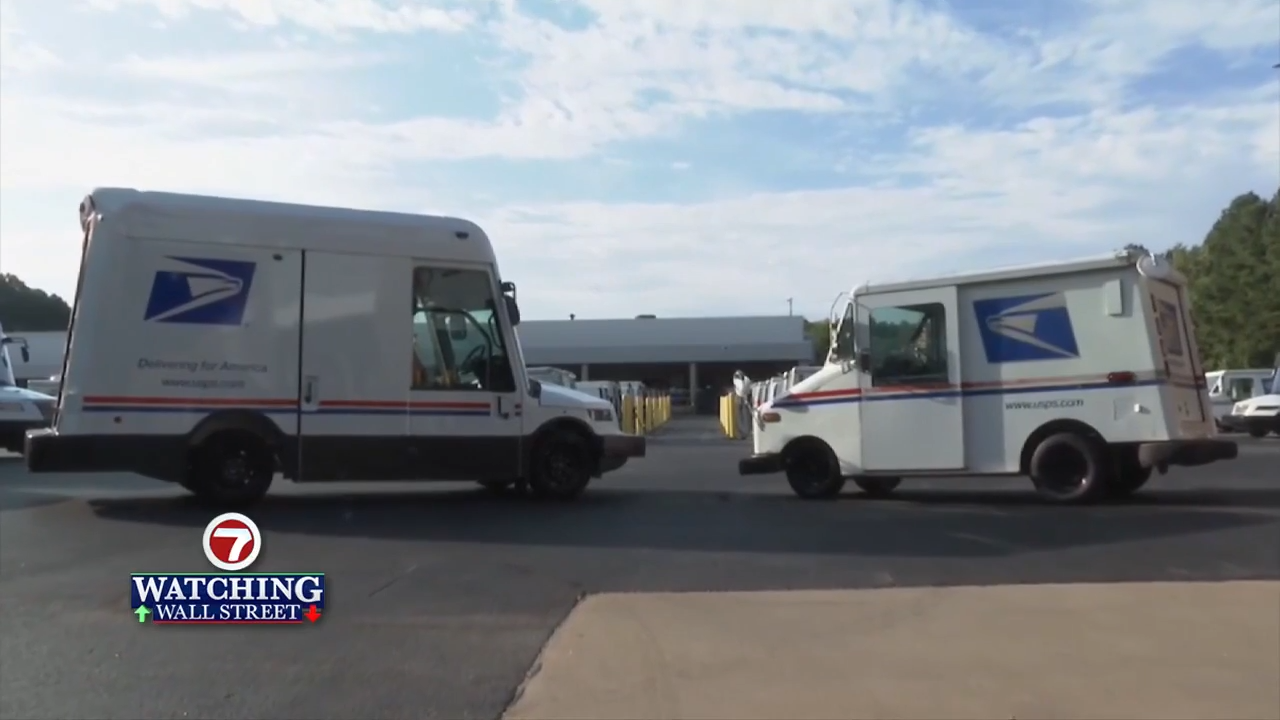 USPS’ long-awaited new mail truck makes its debut to rave reviews from carriers - WSVN 7News ...