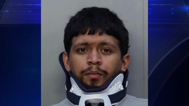 Suspect in DUI crash that killed 3 deported before murder trial begins ...