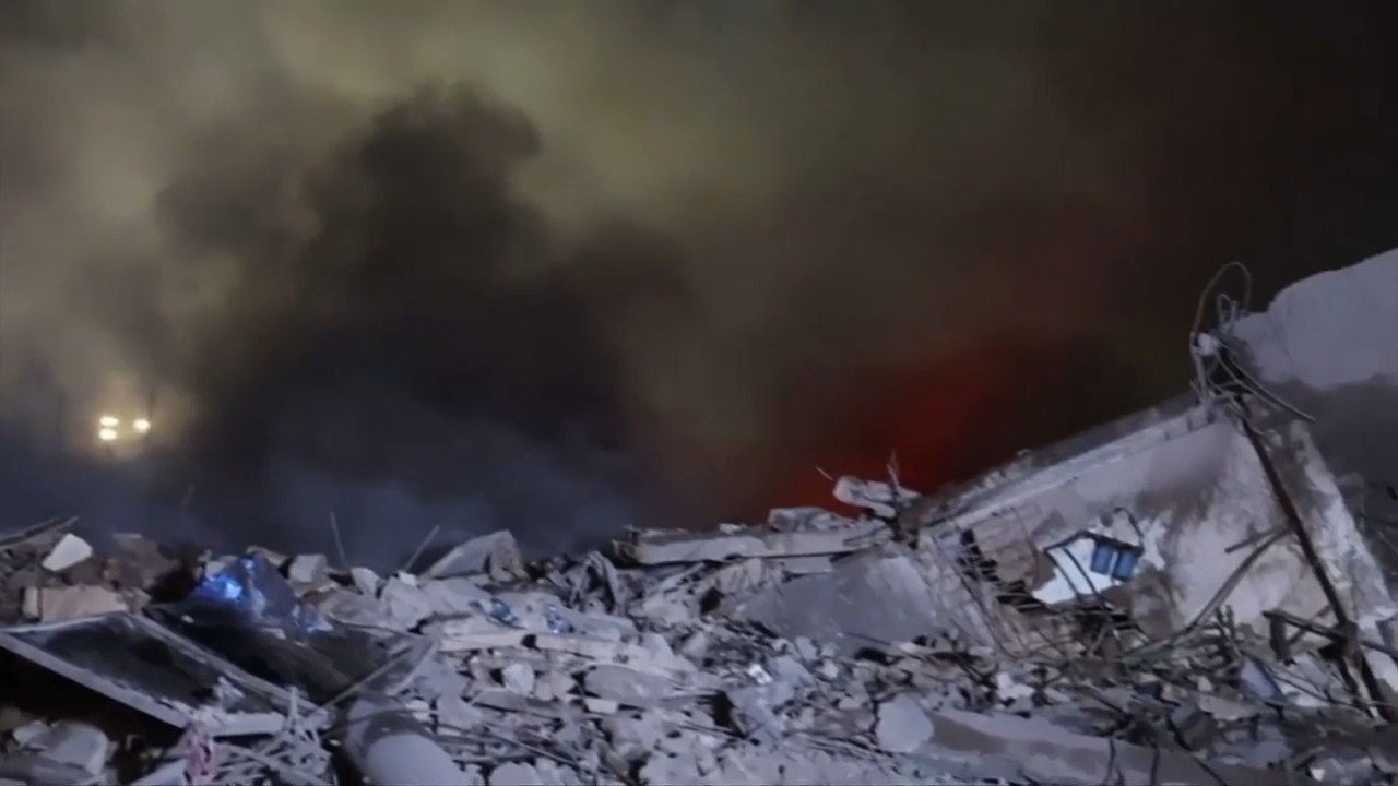 Hezbollah steps up rocket fire as Israel sends more troops into Lebanon ...