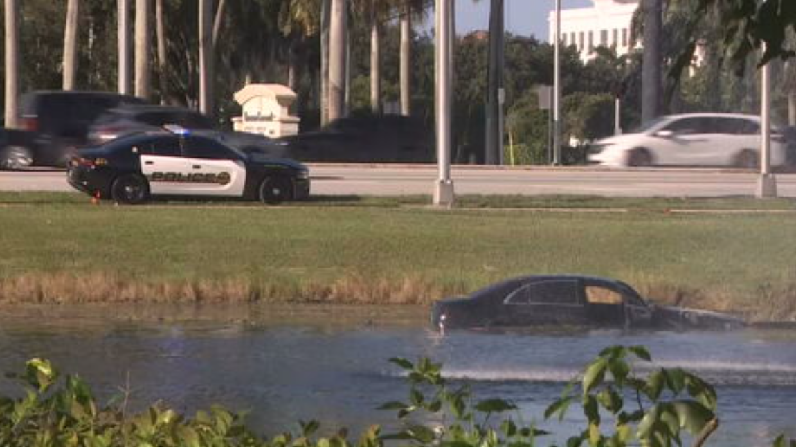 Driver, passenger OK after car goes into pond in Miramar - WSVN 7News ...