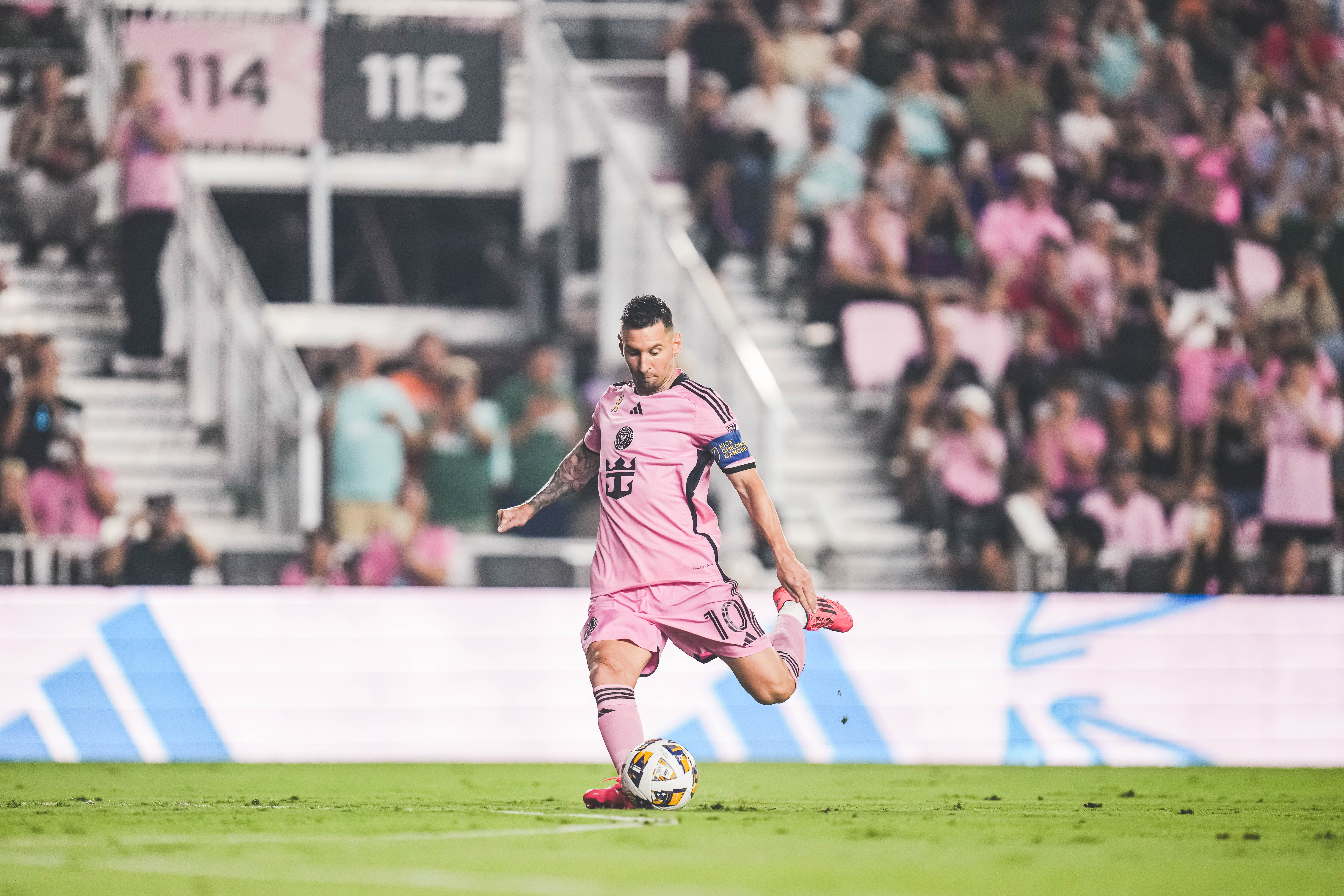 Lionel Messi to reveal his favorite goal, turn it into art for charity ...