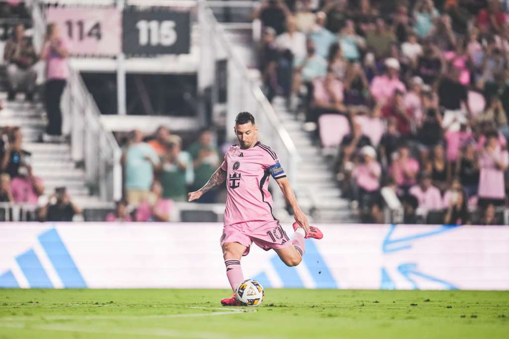 Lionel Messi to reveal his favorite goal, turn it into art for charity ...