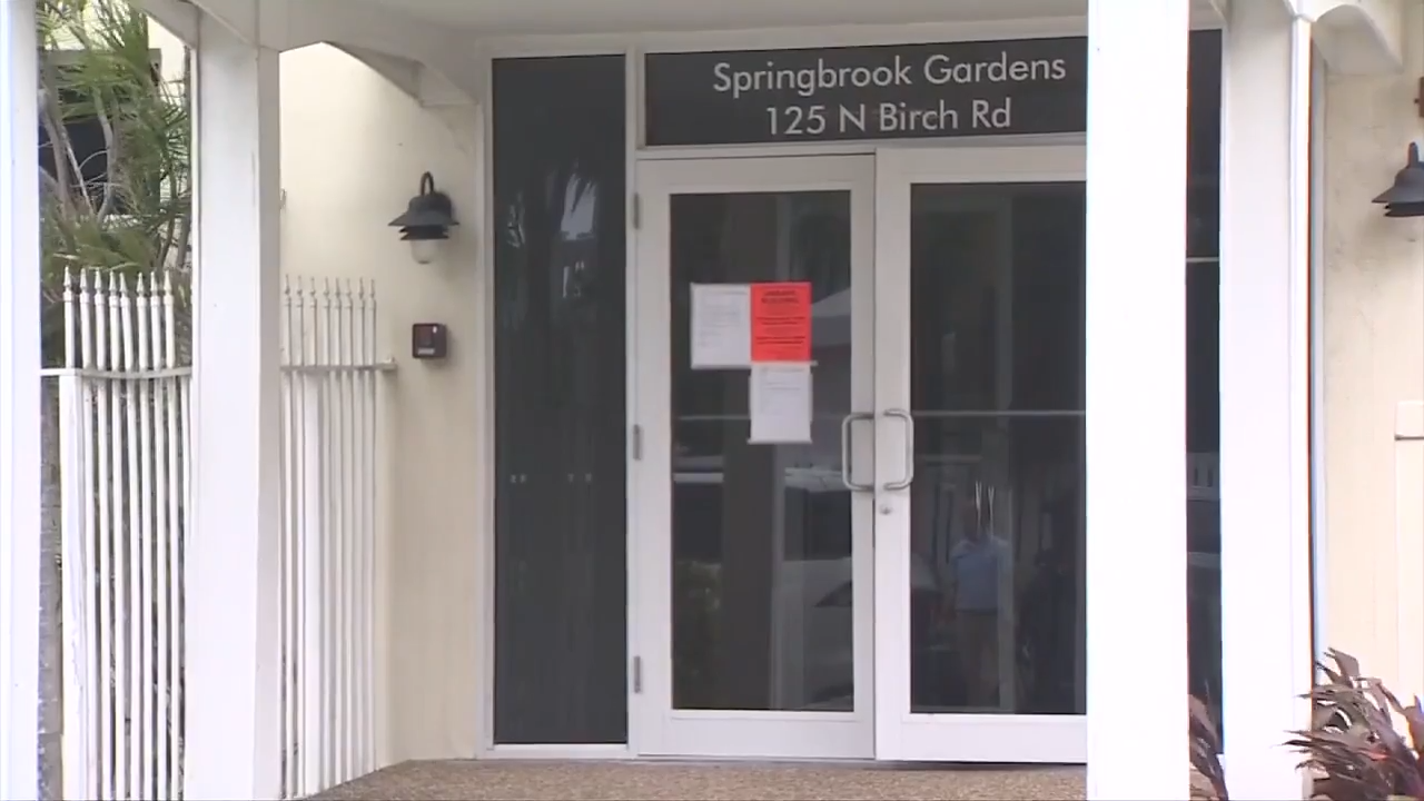Residents forced to evacuate Fort Lauderdale condominium after building ...