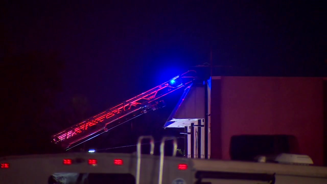 Crews put out overnight warehouse fire in SW Miami-Dade - WSVN 7News ...
