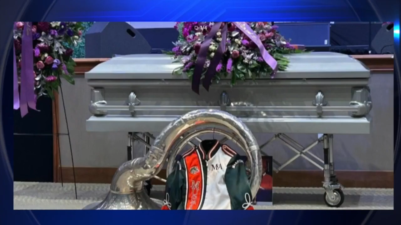 Loved ones of 16-year-old killed by lightning come together to ...