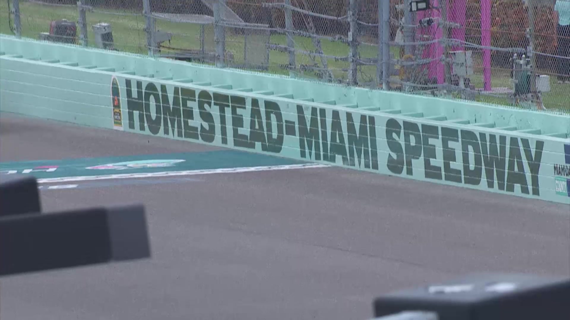 Kyle Larson wins Cup Series at Homestead, finishes one race shy of ...