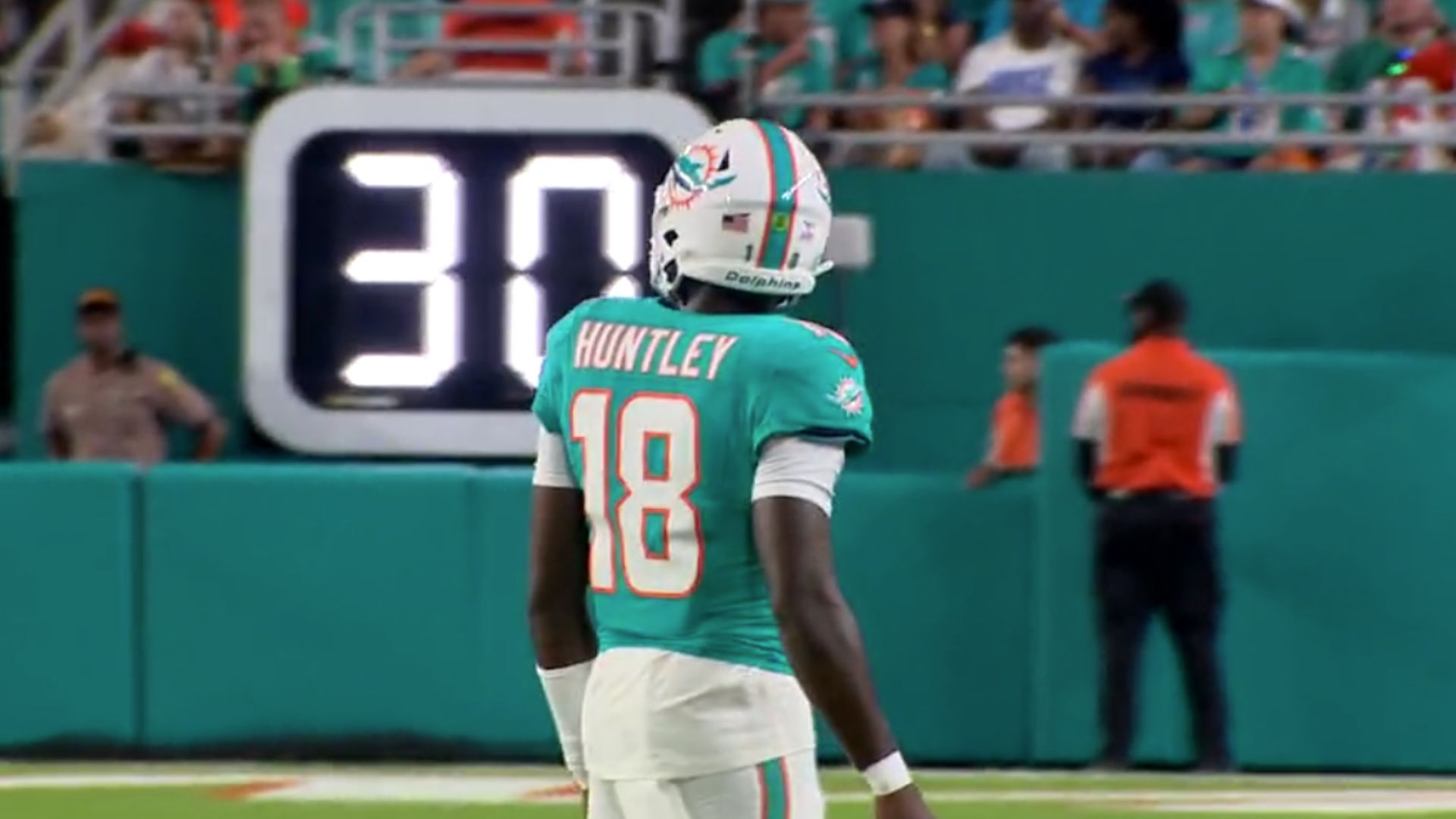 Dolphins sticking with QB Tyler Huntley as offense continues to struggle without Tua Tagovailoa ...
