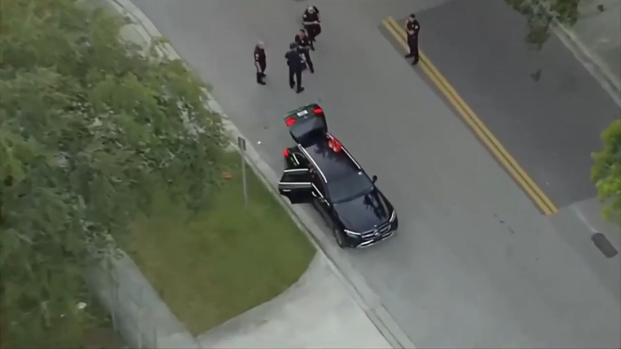 Man critical after shooting near JMH is Cuban reggaeton artist El ...