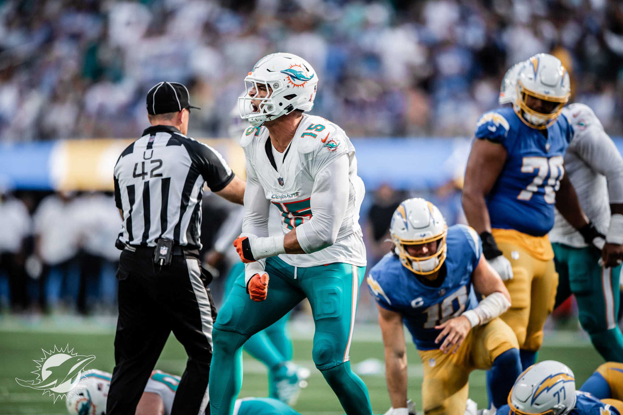 Dolphins’ Jaelan Phillips out for season with knee injury - WSVN 7News ...