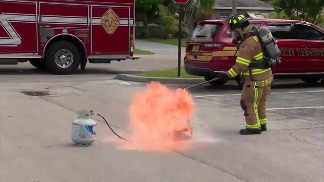 BSO Fire Rescue provide safety tips for deep frying a turkey ahead of ...