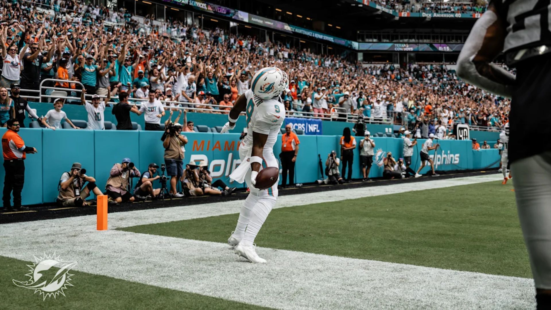 TE Jonnu Smith’s career year with the Dolphins has been 8 seasons in ...