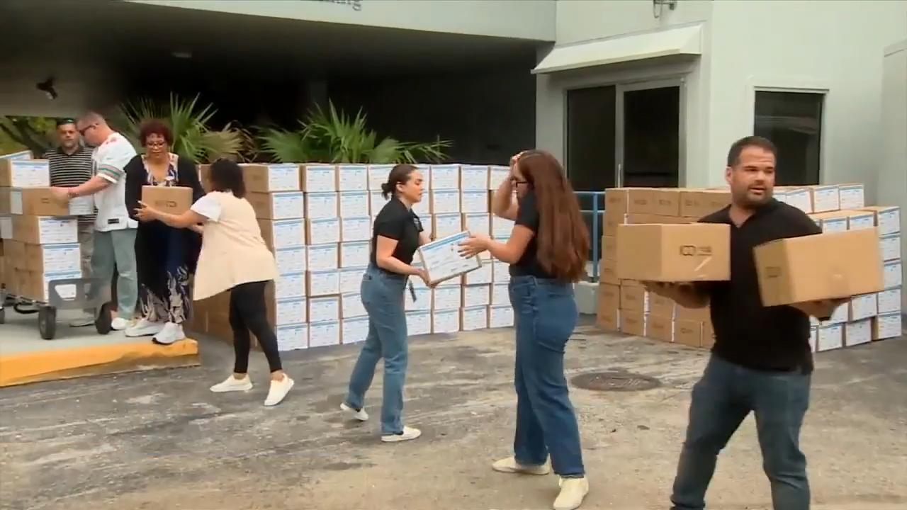 United Way Miami and Amazon provide over 1,000 meal kits for Miami-Dade ...