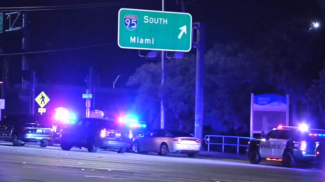 2 Dead 2 Hospitalized After Altercation Leads To Shooting Outside